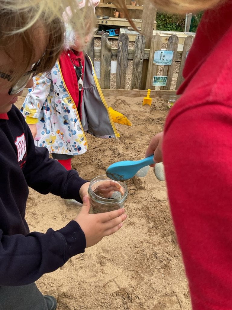 We made a worm hotel. – Village Schools Partnership Blog