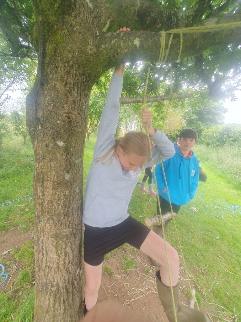 Ladder making and team work – Village Schools Partnership Blog