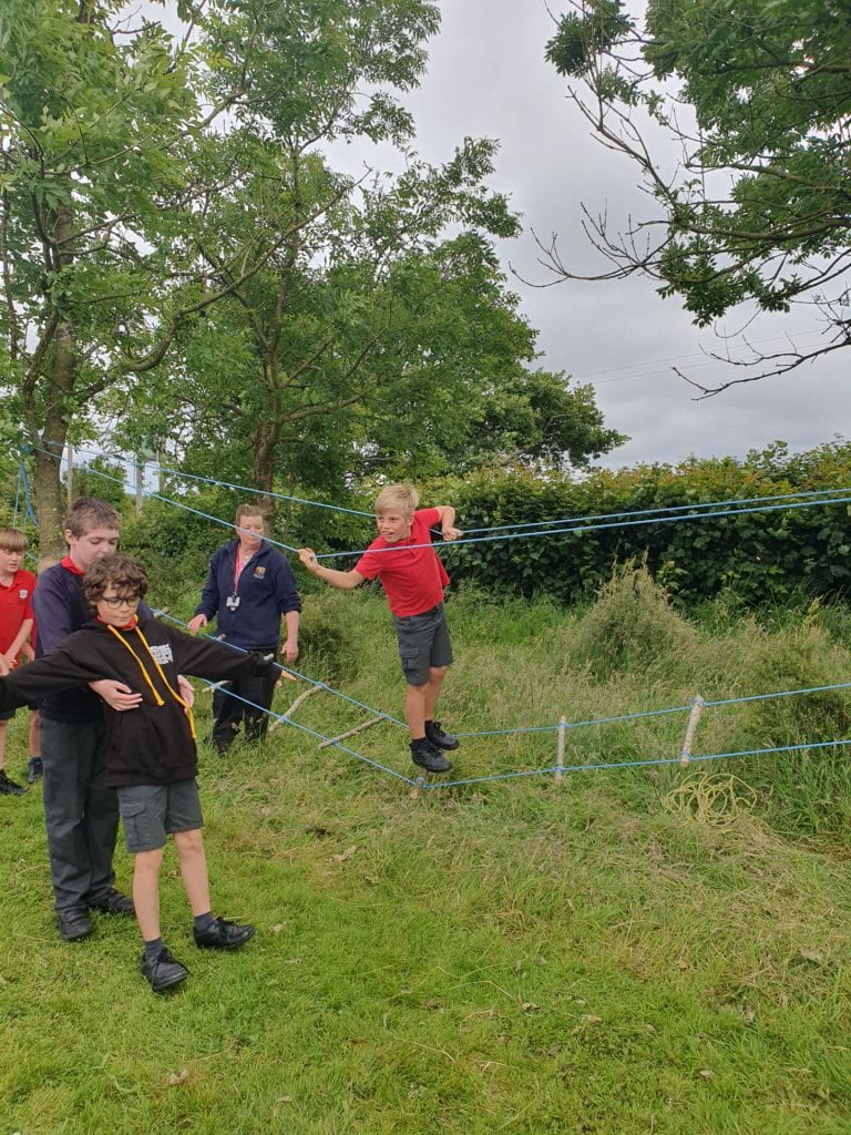 Ladder making and team work – Village Schools Partnership Blog